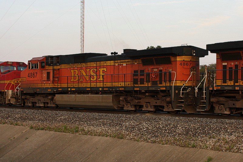 BNSF 4867